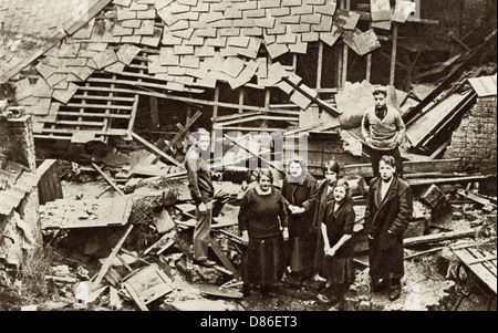 Flooded London streets 1928 Stock Photo - Alamy