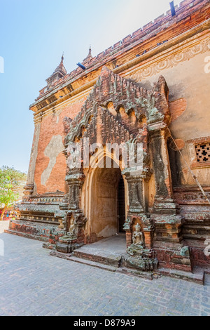 Htilominlo Temple Stucco Decoration Bagan Myanmar // BAGAN, Myanmar ...