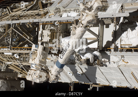 NASA astronaut Robert Satcher performs an extravehicular activity (EVA ...