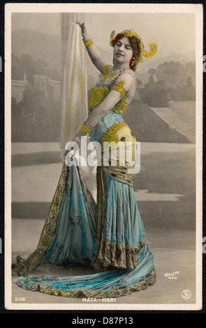 Mata Hari Paris 1916 Stock Photo - Alamy
