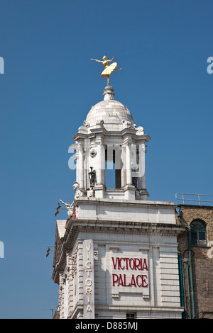 Victoria Palace Theatre, London, England, UK Stock Photo - Alamy