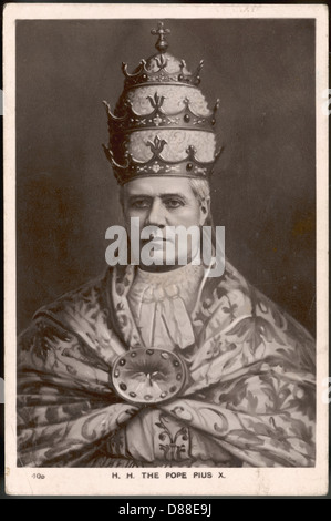 Papal Tiara - Pope Pius X Stock Photo - Alamy