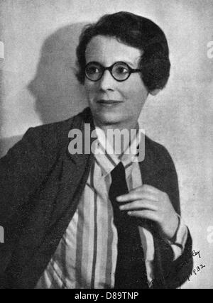 PHYLLIS ELEANOR BENTLEY Stock Photo - Alamy
