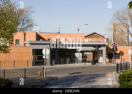 London Overground East London Railway Surrey Quays Station Stock Photo ...