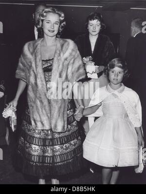 MONA FREEMAN with her daughter Monie Ellis at Dall party 1959.c380-3b ...