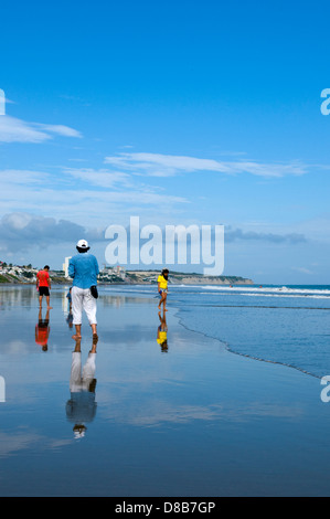 Murcielago beach in Manta Stock Photo - Alamy
