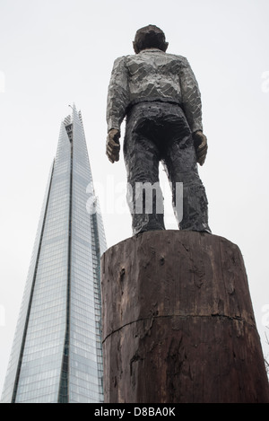 The Shard and Statue Stock Photo - Alamy