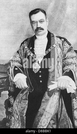 SIR MARCUS SAMUEL, first viscount BEARSTED (1853 - 1927), financier ...