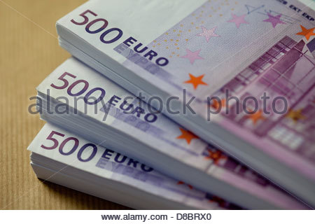 Bundles of 500 euro banknotes Stock Photo: 61988755 - Alamy