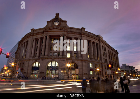 South Station Bus Terminal Boston, Massachusetts, USA Stock Photo - Alamy