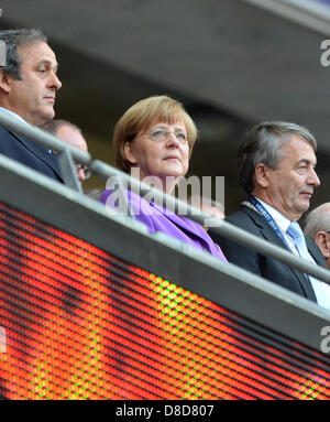 Angela Merkel and Michel Platini during the Champion's League Final ...