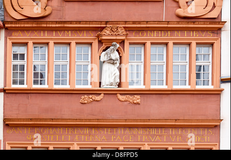 Trier/ Treves: "Rotes Haus" (red house) at the Dietrichstrasse ...