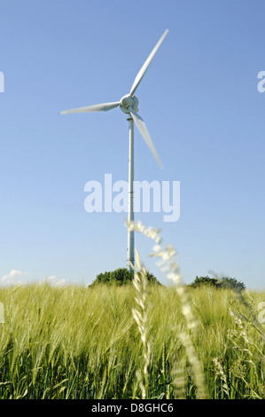 1 one single alternative energie wind power station windfarm turbine ...