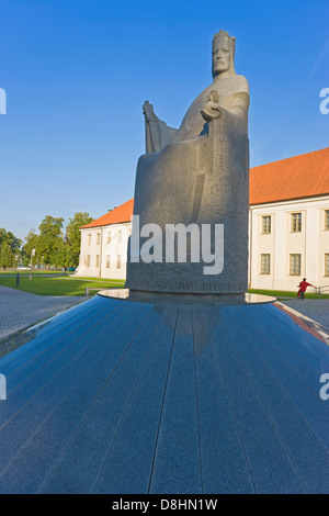 Lithuania (Baltic States), Vilnius, King Mindaugas statue (1203 - 1263 ...