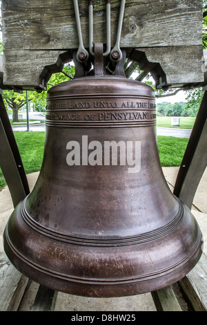 Liberty Bell Replica Stock Photo - Alamy