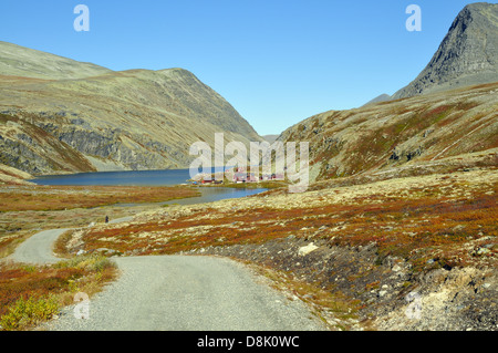 Rondvassbu and Rondvatnet lake, Rondane national park, Norway with sign ...
