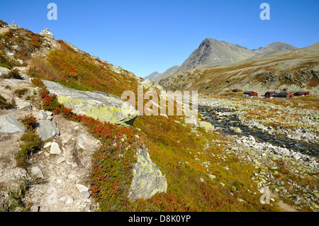 Rondvassbu and Rondvatnet lake, Rondane national park, Norway with sign ...