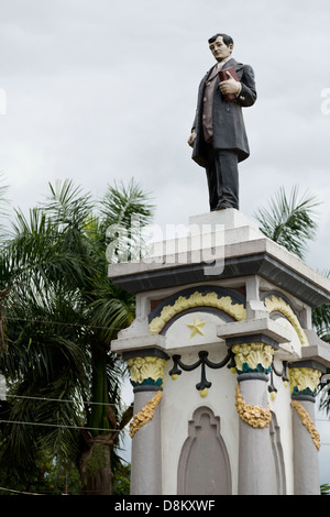 Statue in Moalboal on Cebu Island, Philippines Stock Photo - Alamy