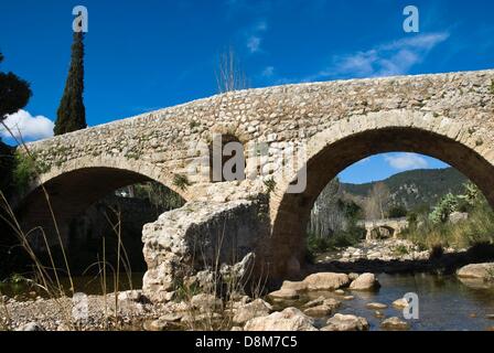 Old roman stonebridge, Pollenca, Mallorca Stock Photo - Alamy