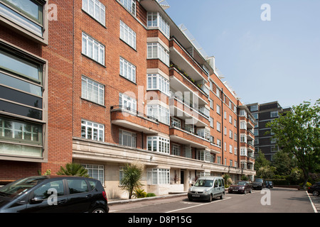 St James' Close Prince Albert Road London NW8 Stock Photo - Alamy