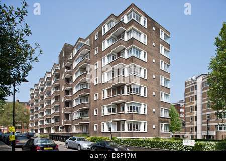 Oslo Court Prince Albert Road London NW8 Stock Photo - Alamy