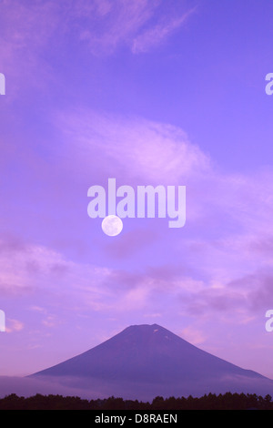 Full moon and Mount Fuji Stock Photo - Alamy