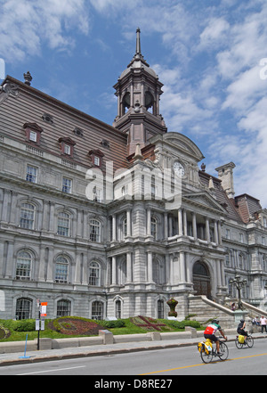 Facade of Montreal City Hall building with ornate architectural details ...