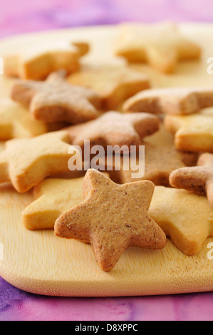 Star-shaped shortbread cookies Stock Photo - Alamy