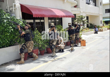 Troops from Pakistan Army, Sindh Rangers, DHA Vigilance Security ...