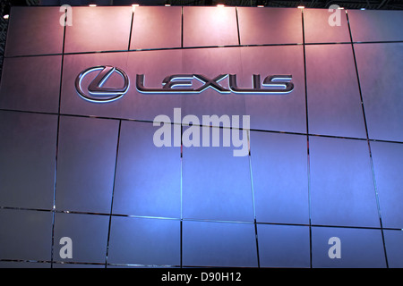 Lexus logo emblem sign Stock Photo - Alamy