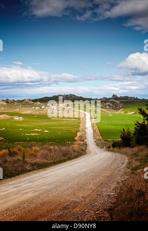 The road to Middlemarch, Otago, South Island, New Zealand Stock Photo ...