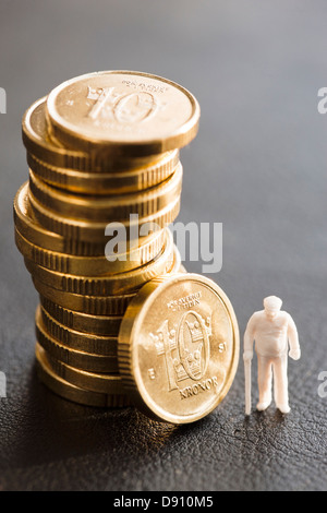 money / finances, coins, Sweden, 1 Swedish krona, obverse, Royal coat ...