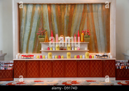 Singapore,Bugis Junction,InterContinental,hotel,lobby,Asian man men ...