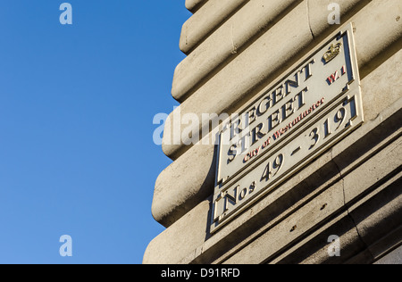 A 'Regent Street ' sign on the side of a building Stock Photo - Alamy
