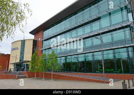 The Wulfruna Building, University of Wolverhampton Stock Photo - Alamy