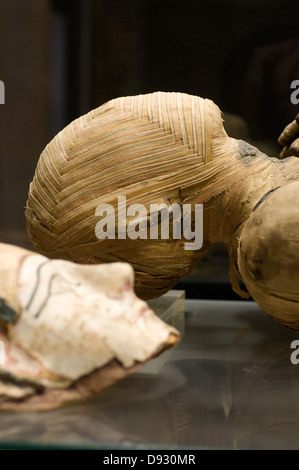 Pharaonic Egypt The mummy Embalming and funeral Louvre Museum Paris ...