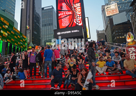 TKTS BOOTH TIMES SQUARE MANHATTAN NEW YORK USA Stock Photo - Alamy