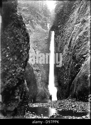 Oneonta Gorge, located along the Columbia River Highway in Oregon, is a ...