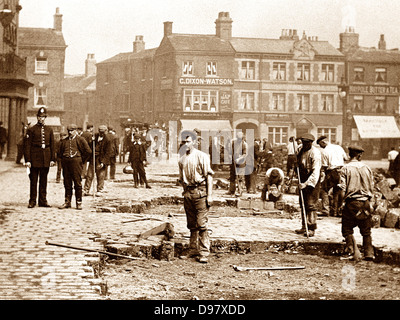 Wakefield Bull Ring early 1900s Stock Photo - Alamy