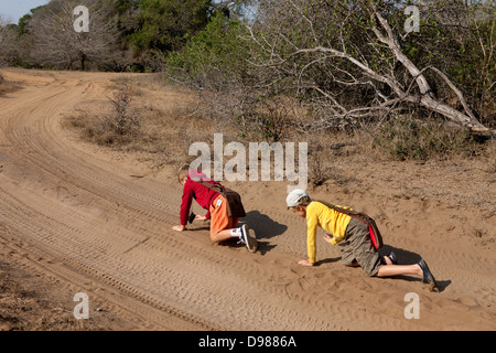 Robin Tetlow Shooter & Tyler Talmage posing with a wilderbeast skull at ...