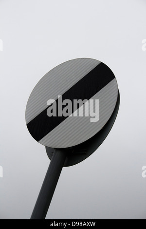 National speed limit applies sign Stock Photo - Alamy