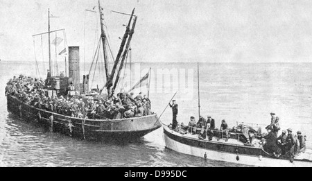 Operation Dynamo, the evacuation of British and Allied troops from ...