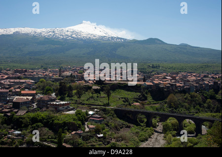 italy, sicily, province of Catania. Mount Etna - Valle del Bove Stock ...