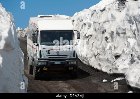 4x4, Mount Etna, Sicily, Italy, active volcano, four wheel drive ...