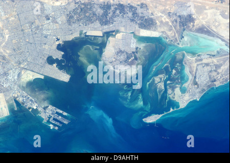 Aerial view of Ras Tanura, Saudi Arabia's key oil refinery and export ...