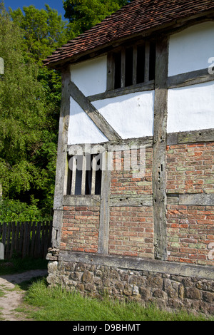 Detail of exterior diamond-section mullions / windows of Pendean, a ...