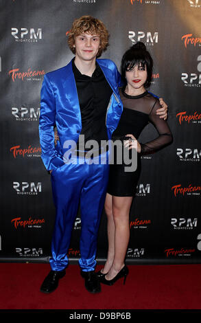 Evan Peters and Alexia Quinn 'American Horror Story' star Evan Peters ...
