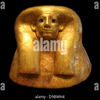 Funerary mask of Hatnefer. Egyptian New Kingdom 18th Dynasty. In 1936 ...