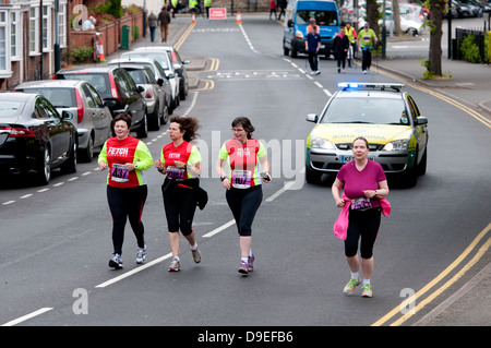 Two Castles Run between Warwick and Kenilworth castles Stock Photo - Alamy