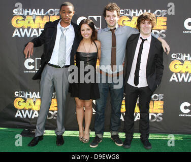 Jessie Usher, Aimee Carrero, Gaelan Connell, and Connor Del Rio of ...